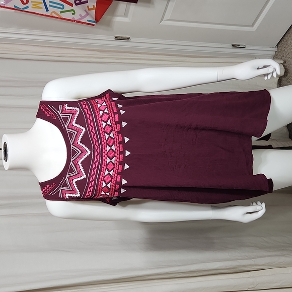 Davina | Tops | Davina Embroidered Sleeveless High Low Boho Blouse ...